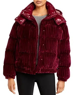 MONCLER DAOS SHORT PUFFER JACKET – Caroline's Fashion Luxuries